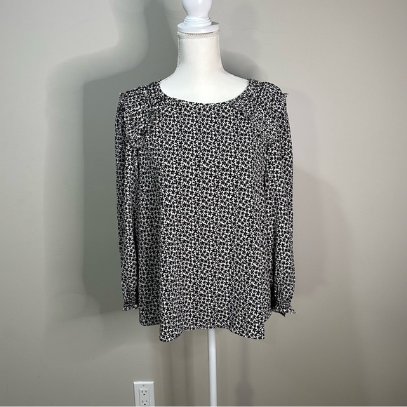 Max Studio | Tops | Nwt Max Studio Floral Design Blouse With Ruffle Shoulders | Poshmark